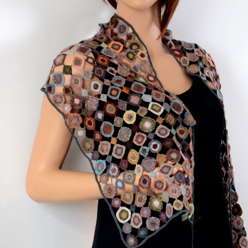 Big scarf Sophie Digard, hand crocheted, pattern "Pastille Pop"