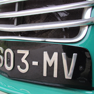 Belles Anciennes : plaques d'immatriculation anciennes traitement de la rouille restauration des ...