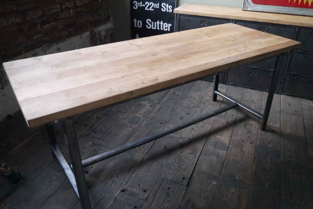 Table ou bureau metal industriel militaire plateau chene massif
